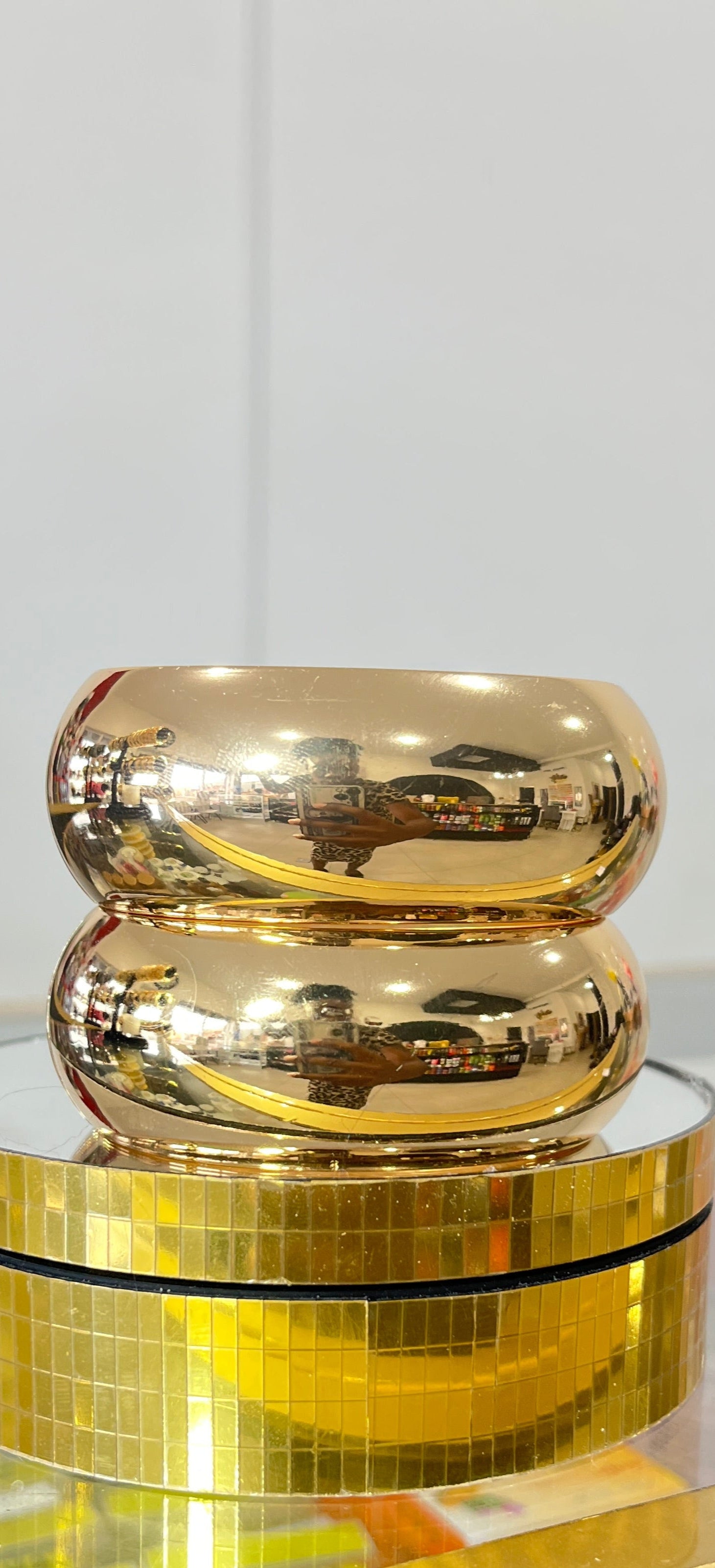 chunky-gold-bangle-refinairy